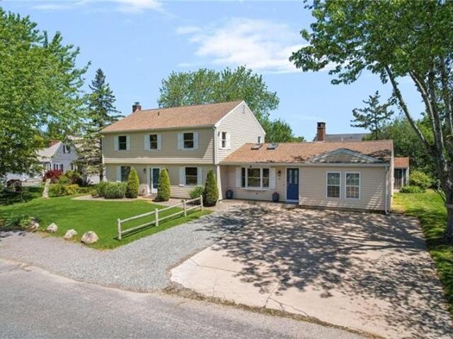 Newport Ln, Narragansett, Home For Sale