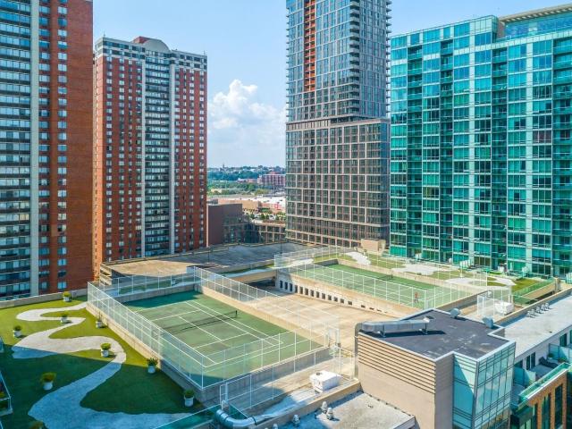 Newport Rentals 3 Bedroom Apartment for Rent at 121 Town Square Pl, Jersey City, NJ 07310 The Waterfront