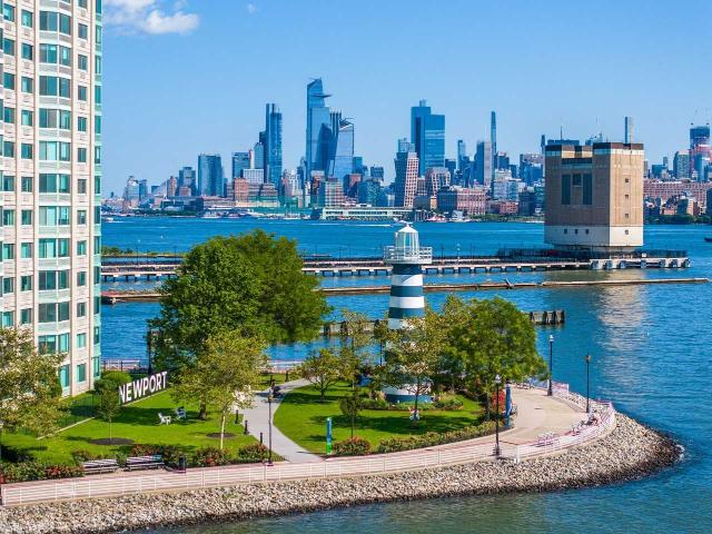 Newport Rentals 1 Bedroom Apartment for Rent at 121 Town Square Pl, Jersey City, NJ 07310 The Waterfront