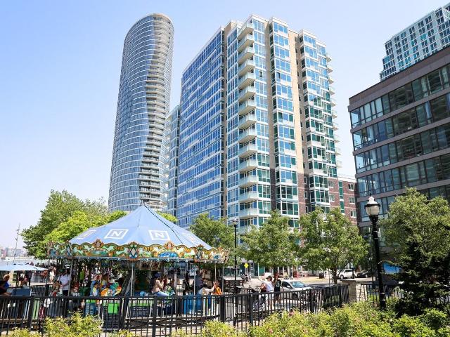 Newport Rentals 2 Bedroom Apartment for Rent at 121 Town Square Pl, Jersey City, NJ 07310 The Waterfront