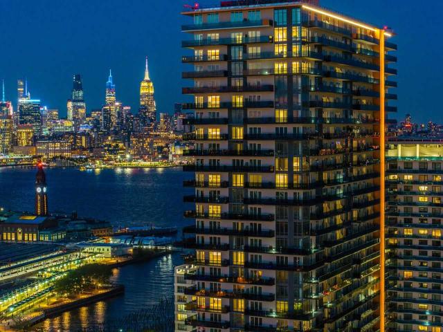 Newport Rentals 2 Bedroom Apartment for Rent at 121 Town Square Pl, Jersey City, NJ 07310 The Waterfront