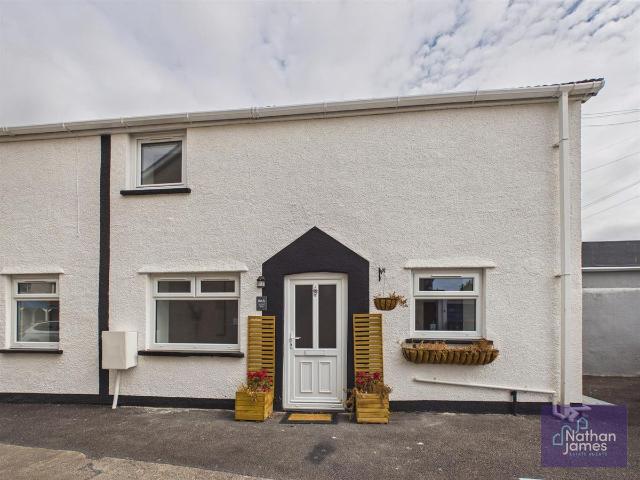Newport Road, Caldicot NP26, 2 bed property to rent, £1,200 pcm | PrimeLocation