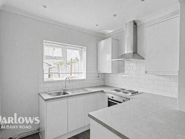 Newport Road, Cardiff 2 bed apartment to rent £1,000 pcm £231 pw