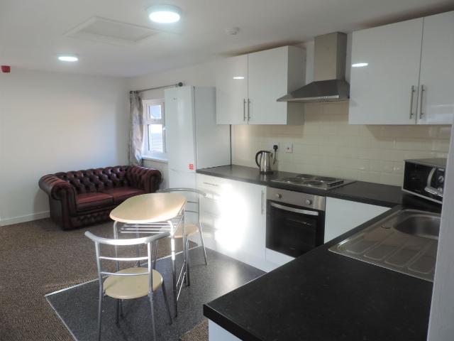Newport Road, Cardiff CF24, 2 bed flat to rent, £1,150 pcm | PrimeLocation