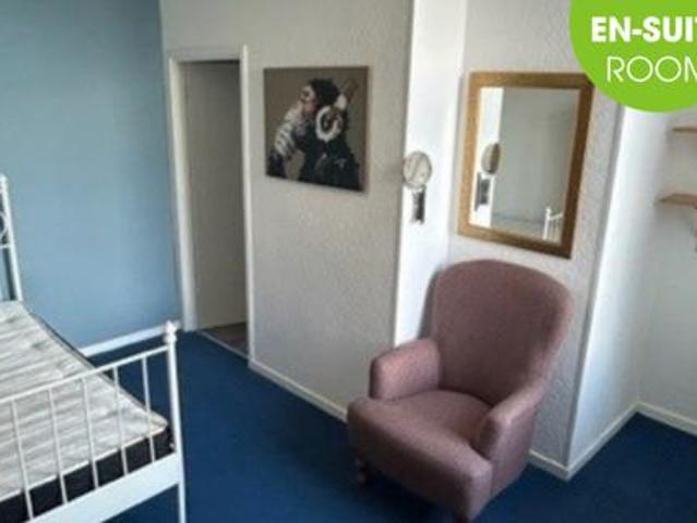Newport Road, Cardiff city, 1 Bedroom House