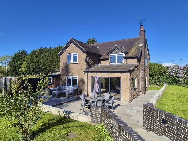 Newport Road, Hinstock, Market Drayton 4 bed detached house to rent £1,950 pcm £450 pw
