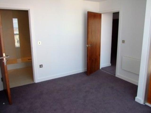 2 Bedroom Flat At Admiral House, Newport Road, Roath, Cardiff. CF24, 2 bed flat to rent, £1,550 pcm | PrimeLocation