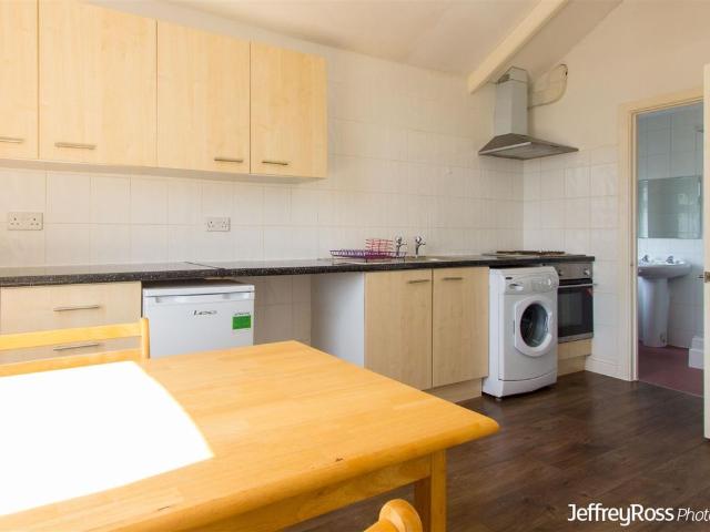 Newport Road, Roath CF24, 1 bed flat to rent, £695 pcm | PrimeLocation