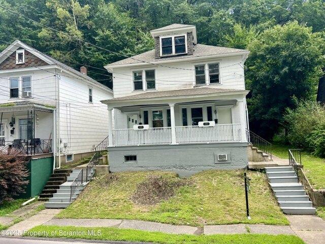 Newport St, Glen Lyon, Home For Sale