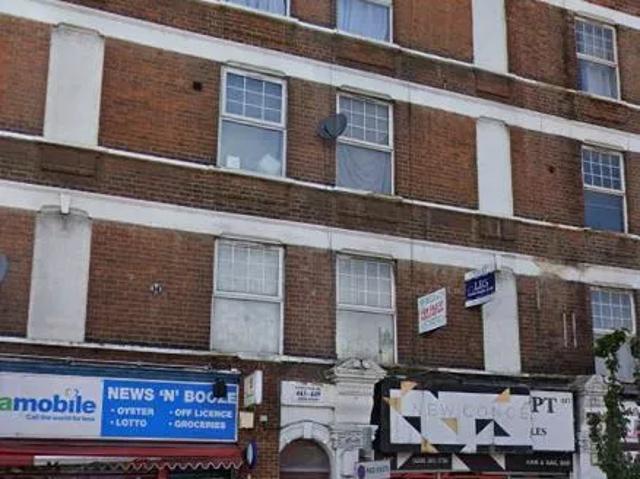 News 'n' Booze, 445 High Road, Tottenham Hale, London, N17 6QH, United Kingdom | 2 bed apartment for rent #140227298 | Rentberry
