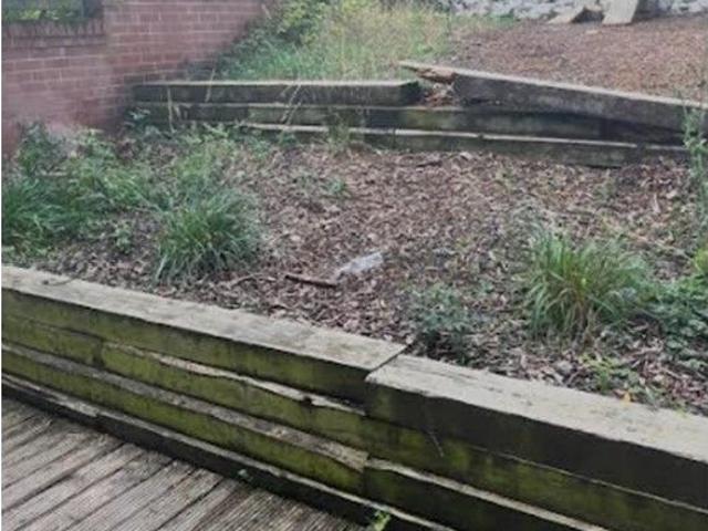 Newsome Road, Huddersfield HD4, 2 bed terraced house to rent, £650 pcm | PrimeLocation