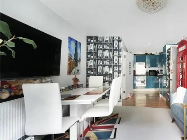 Nexus Court, Malvern Road, London, NW6 5AT, United Kingdom | 3 bed apartment for rent #136750289 | Rentberry