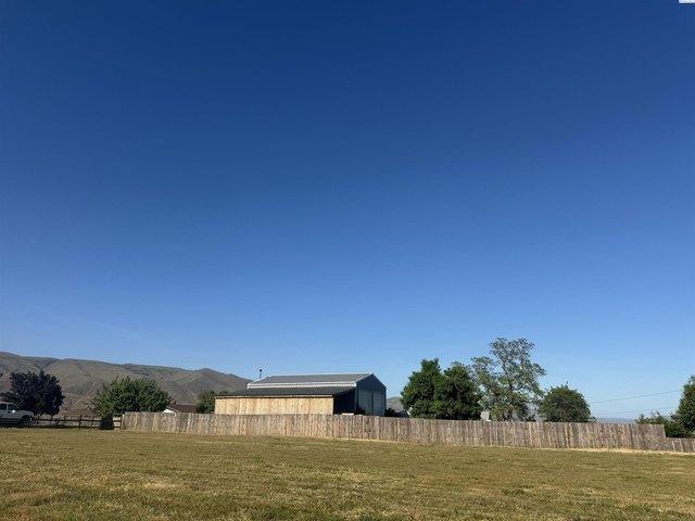 Nka Valleyveiw Dr, Clarkston, WA 99403