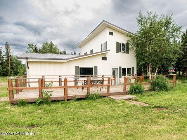 Nhn Graphite Ct, Healy, AK 99743
