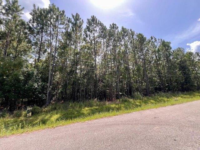 Nhn Magnolia St, Waveland, MS 39576