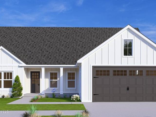 Nhn Spring Ave, Ocean Springs, MS 39564