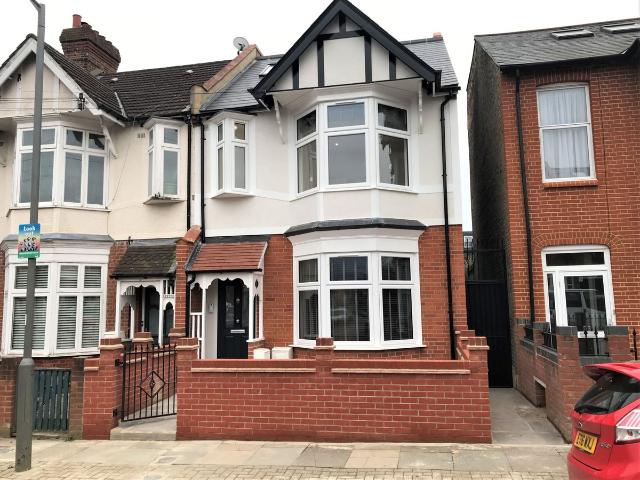 Nimrod Road, Streatham SW16, 2 bed flat to rent, £1,799 pcm | PrimeLocation