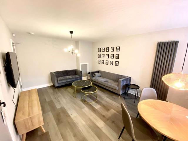 Ninth Avenue Unit 6