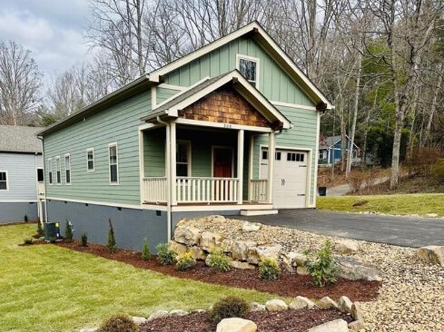 Ninth St, Black Mountain, Home For Sale