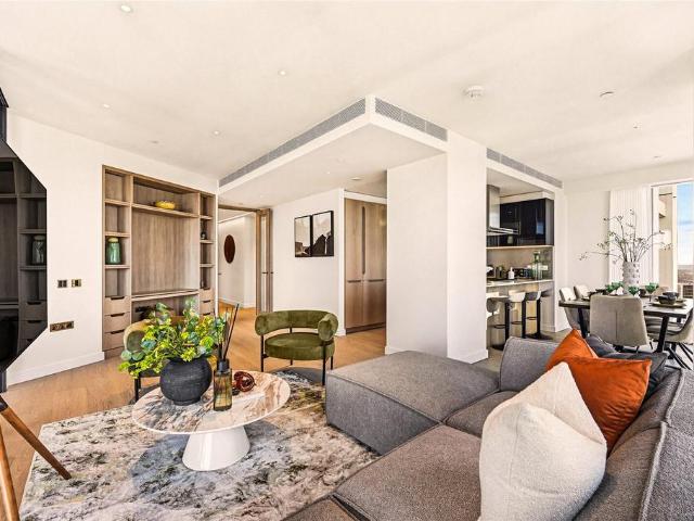 Nine Elms Lane, London, SW8 1 bed apartment to rent £4,600 pcm £1,062 pw