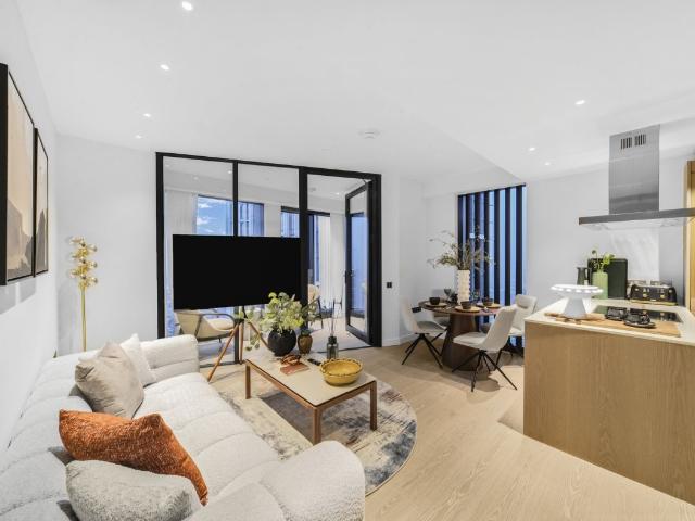 Nine Elms Lane, London SW8, 2 bed flat to rent, £6,510 pcm | PrimeLocation