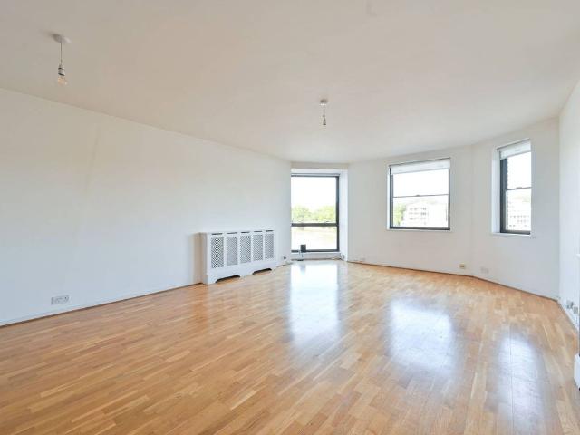 Nine Elms Lane, Nine Elms, London SW8, 1 bed flat to rent, £2,650 pcm | PrimeLocation