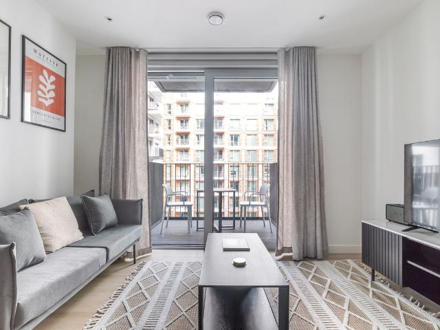 Nine Elms SW11, 2 bed flat to rent, £5,090 pcm | PrimeLocation