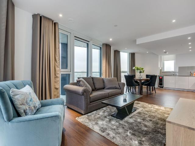 Nine Elms Point, 50 Wandsworth Road London SW8, 2 bed flat to rent, £4,320 pcm | PrimeLocation