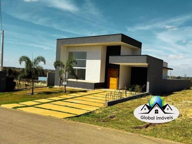 Ninho Verde 1 Casa nova com 3 Dormts Piscina Local Alto