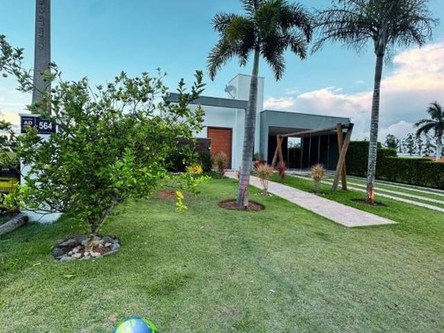 Ninho Verde 1 Casa Térrea com Piscina Móveis Inclusos