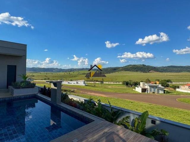Ninho Verde 2 Eco Residence Casa Térrea à Venda no Ninho Verde 2 | Vista Permanente para a Serra d
