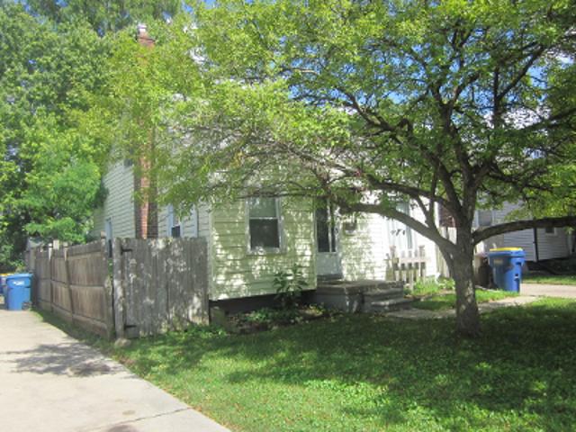 Niagara St