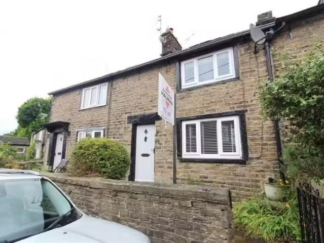 Charming Moor End Road, Mellor, 2 bedroom, Terraced
