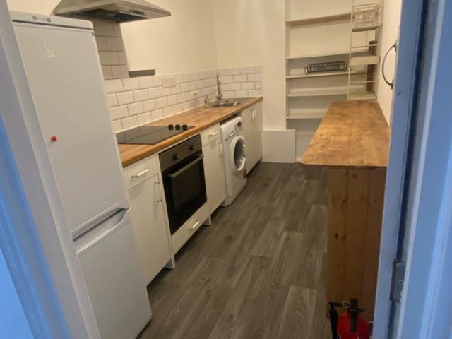 Nice one bedroom Flat to rent by highbury Corner