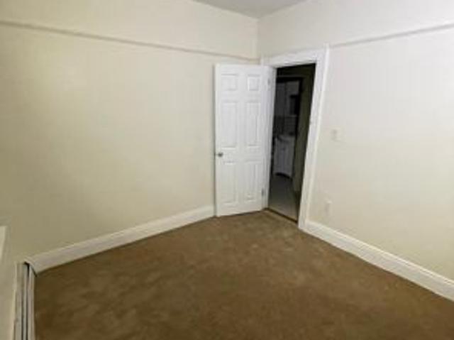nice one bedroom in ozone park