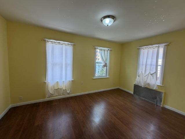 Nice and clean apartment for rent at Brighton