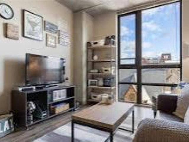 Nice apartment looking for rooomies