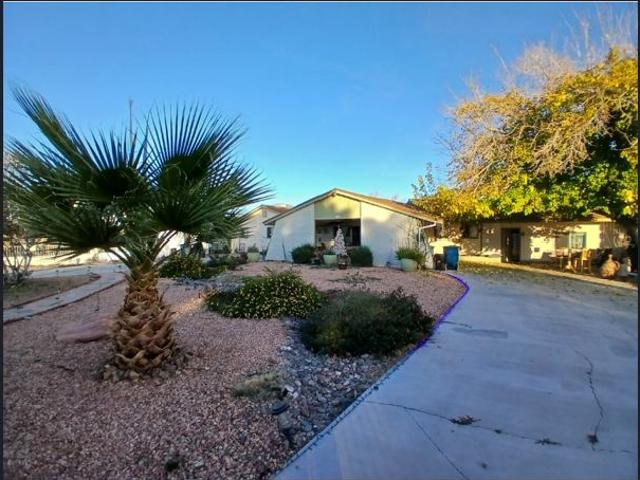 Nice BEDROOM in 4,000 Sq. Ft. Private, Secure Home