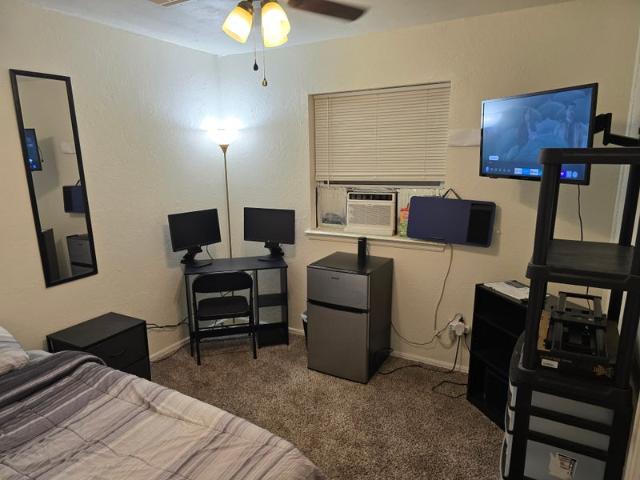Nice Clean Room for Rent All Bills Paid