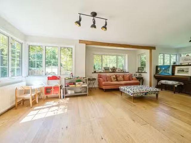 Just in! Detached house to rent in Whitecott, Durfold Wood, Pl.