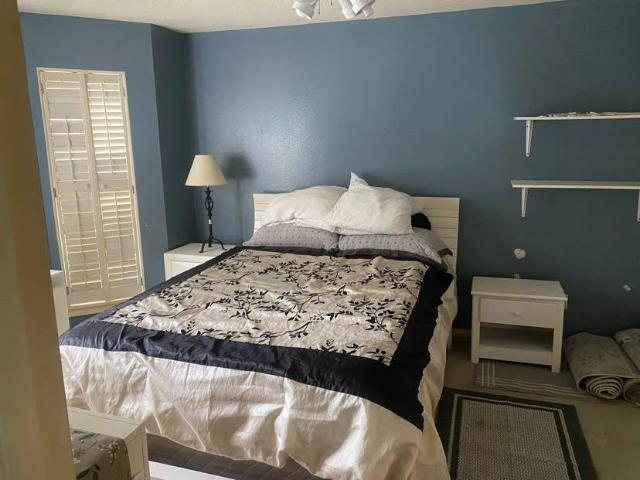 Nice furnished room with amenities