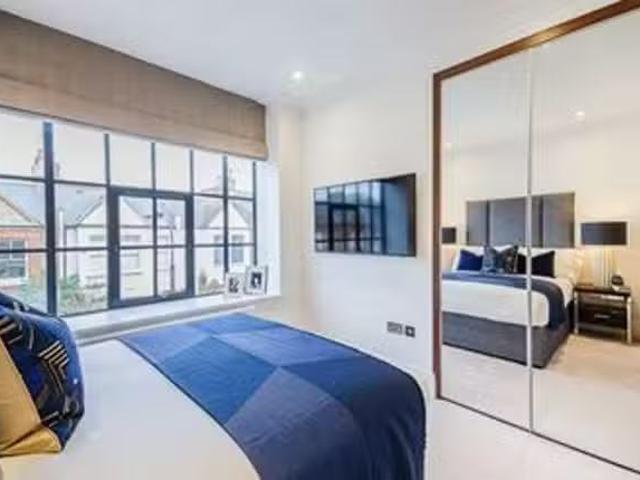 Cozy Flat to rent in Rainville Road, London W6