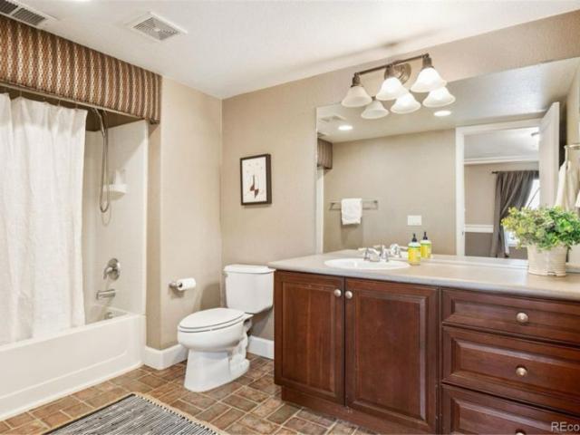 Nice Greenvalley Ranch walkout Basement