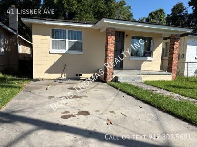 Nice Home Close to Garden City