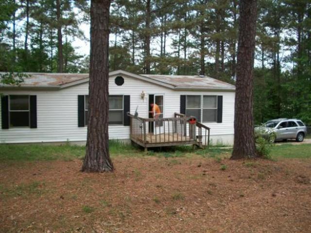 Nice Home on Interior lake lot