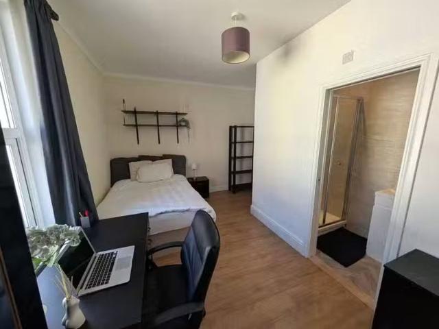 Charming House to rent, Hudson Road, Southsea, PO5 £700 pcm