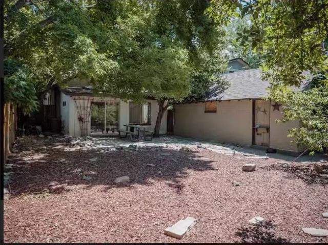 Nice Private Rooms in a Shared House in Liberty Wells 1608 S.