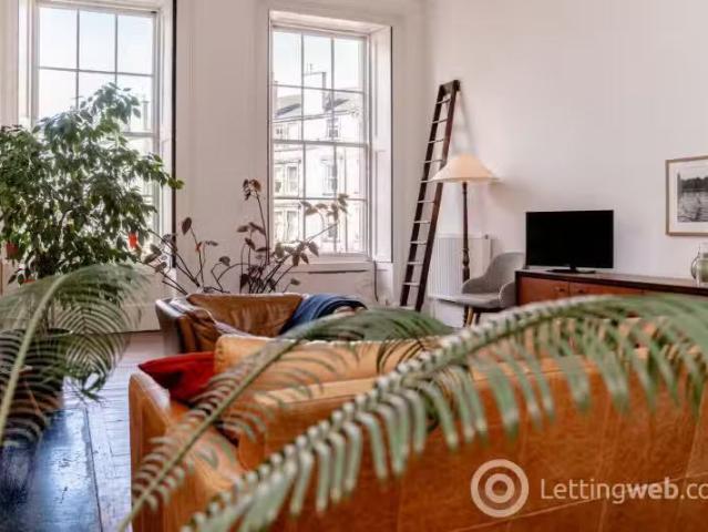 Nice Property to rent in 36 1F1 Montgomery Street, Edinburgh.