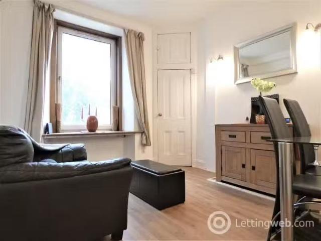 Deal! Property to rent in Balcarres Street, Morningside, Edinb.