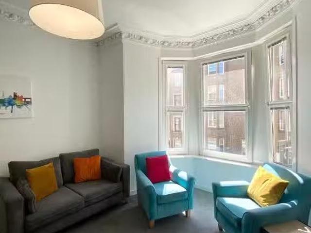 Just in! Property to rent in Bellefield Avenue, West End, Dund.